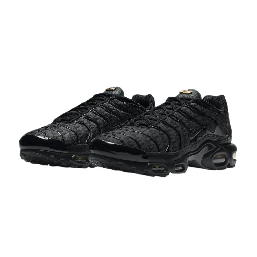 Black Nike Tn's – Sleektrainers